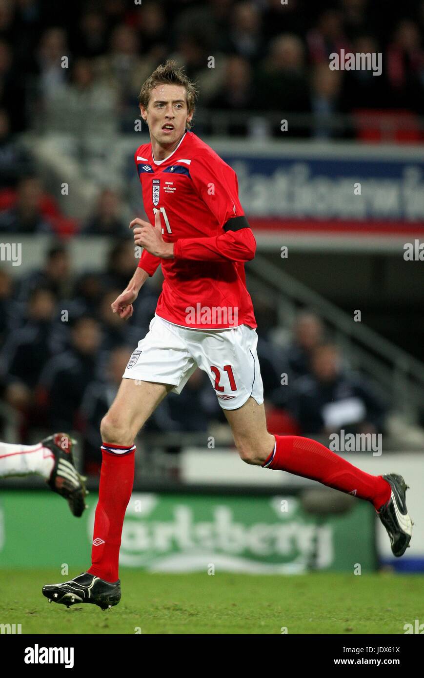 PETER CROUCH ENGLAND & LIVERPOOL FC WEMBLEY STADIUM LONDON ENGLAND 06 ...