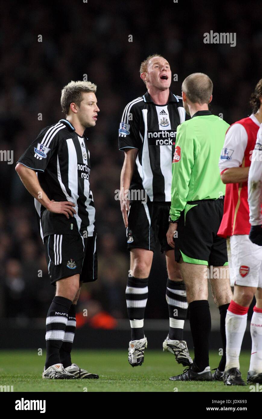 NICKY BUTT & MIKE RILEY ARSENAL V NEWCASTLE UNITED EMIRATES STADIUM ...