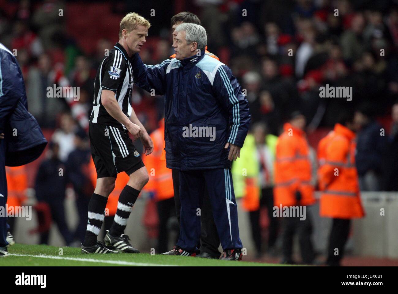 KEVIN KEEGAN & DAMIEN DUFF ARSENAL V NEWCASTLE UNITED EMIRATES STADIUM ...