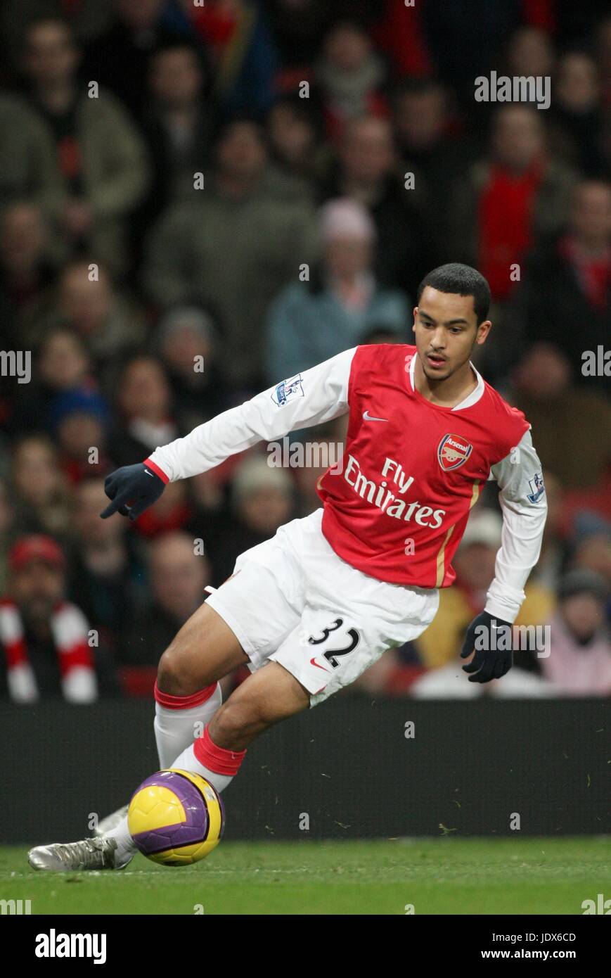 Theo walcott england 2008 hi-res stock photography and images - Alamy