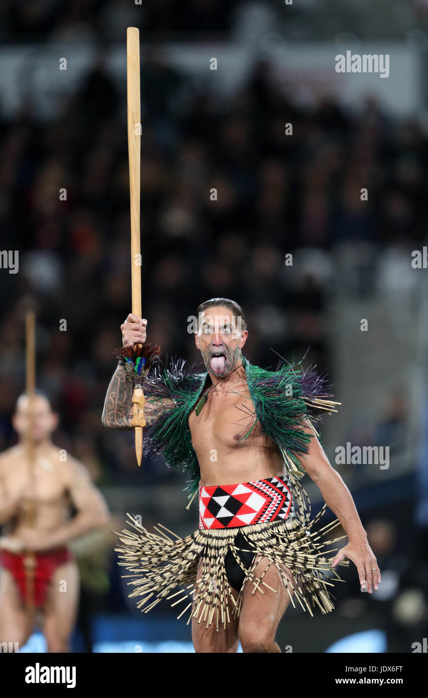 Maori warrior hi-res stock photography and images - Alamy