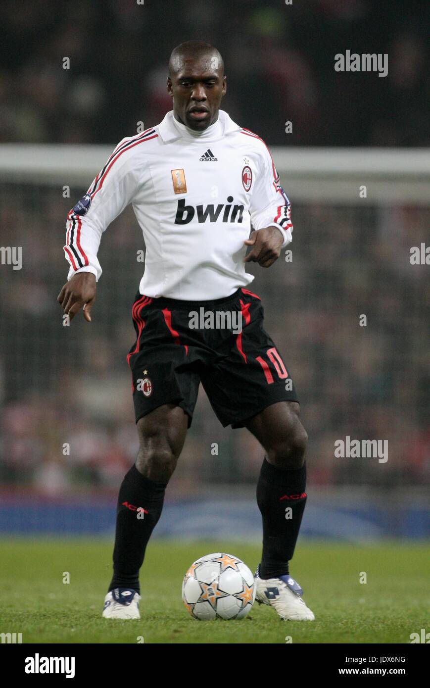 Clarence seedorf ac milan emirates hi-res stock photography and images ... Clarence seedorf ac milan emirates hi-res stock photography and images ...