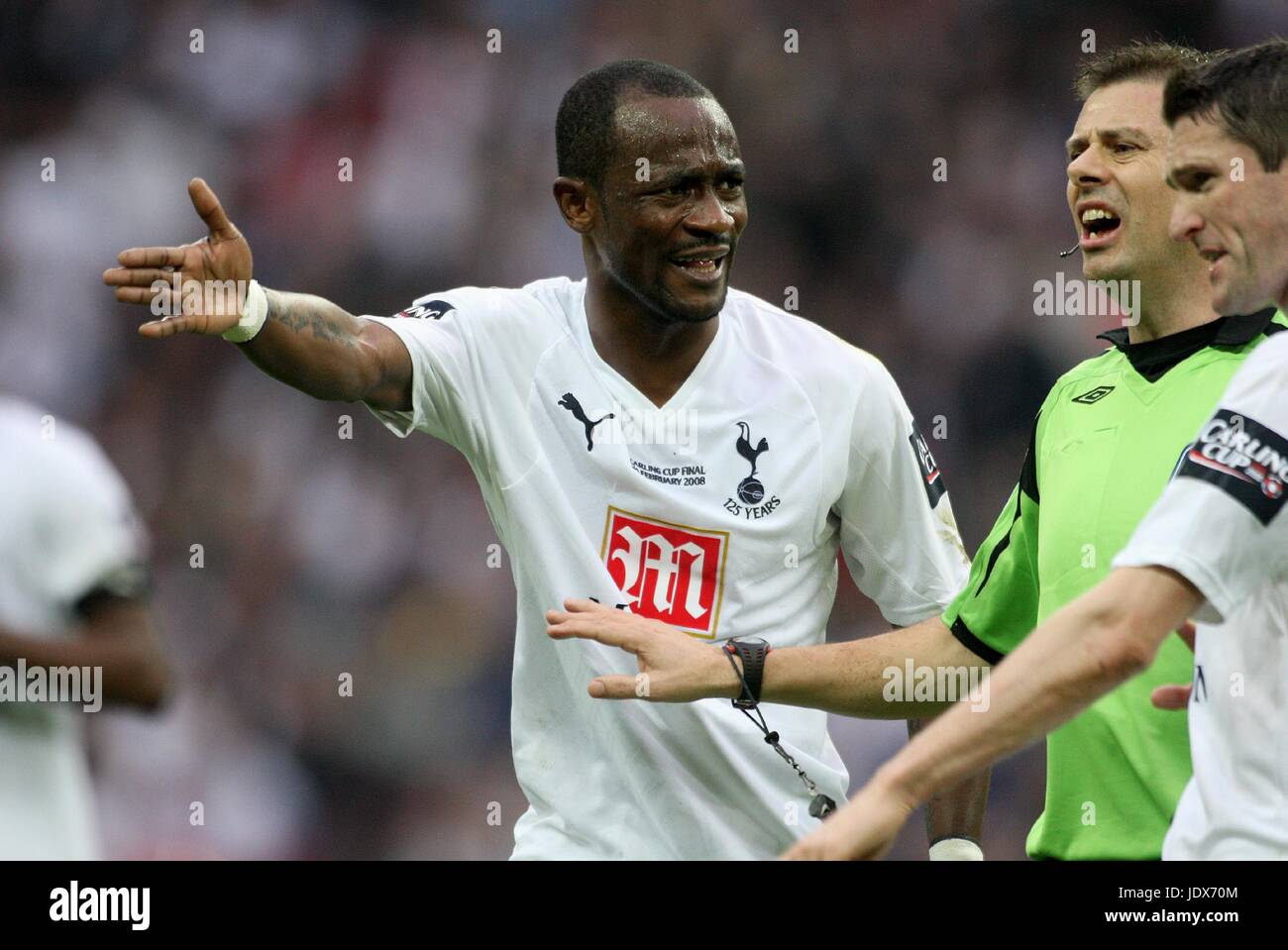 Chelsea tottenham card hi-res stock photography and images - Alamy