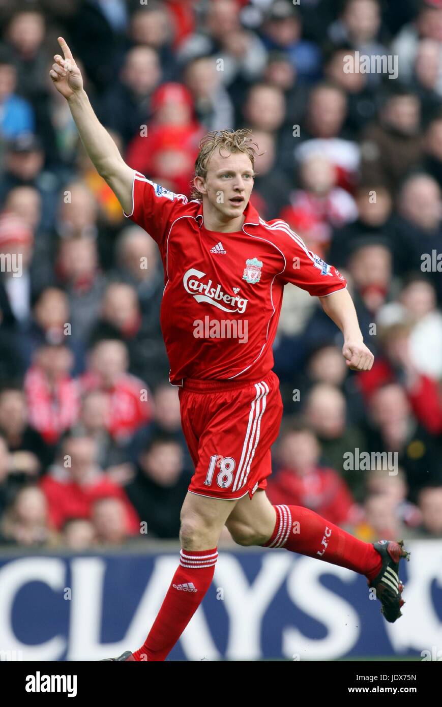 Dirk kuyt liverpool fc anfield hi-res stock photography and images - Alamy