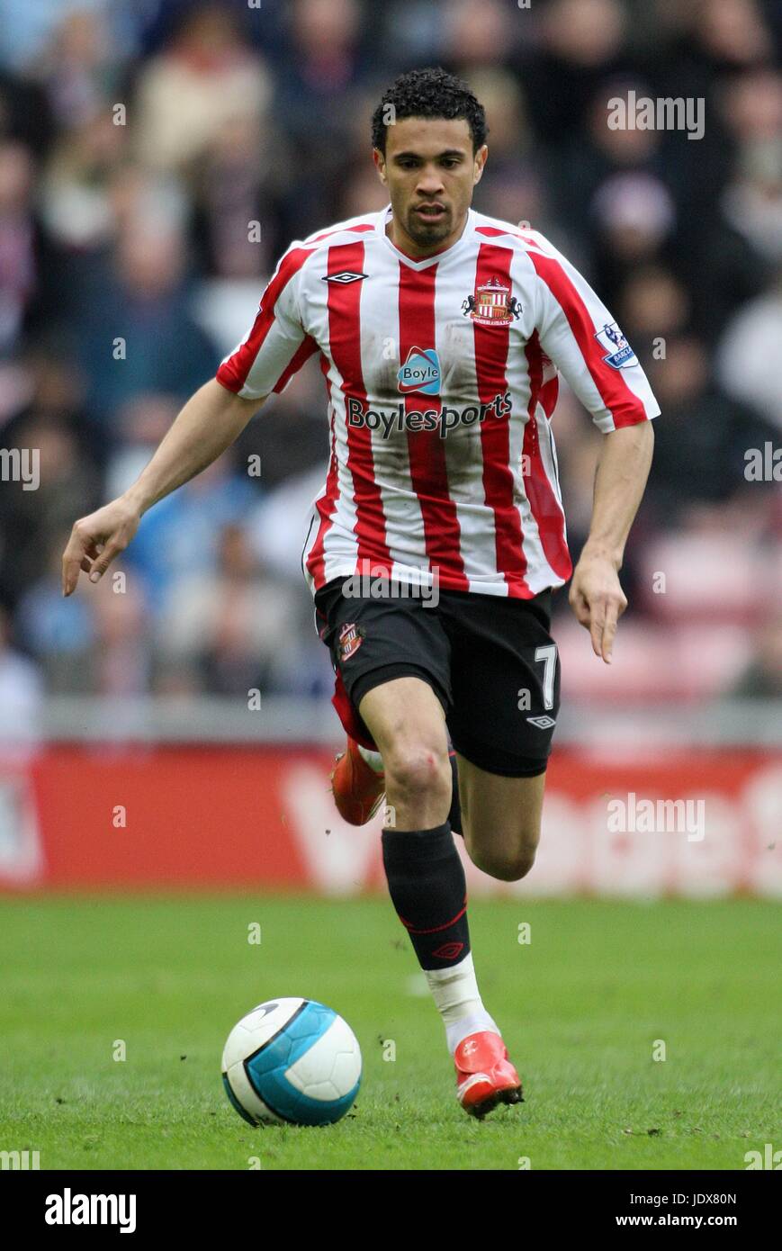 CARLOS EDWARDS SUNDERLAND FC STADIUM OF LIGHT SUNDERLAND ENGLAND 15 ...