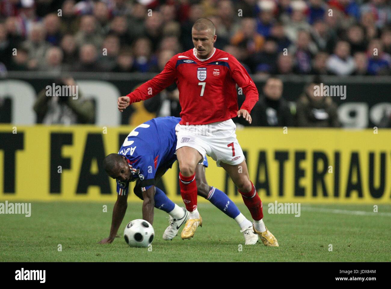 DAVID BECKHAM BEATS ERIC ABIDA FRANCE V ENGLAND STADE FRANCE PARIS ...