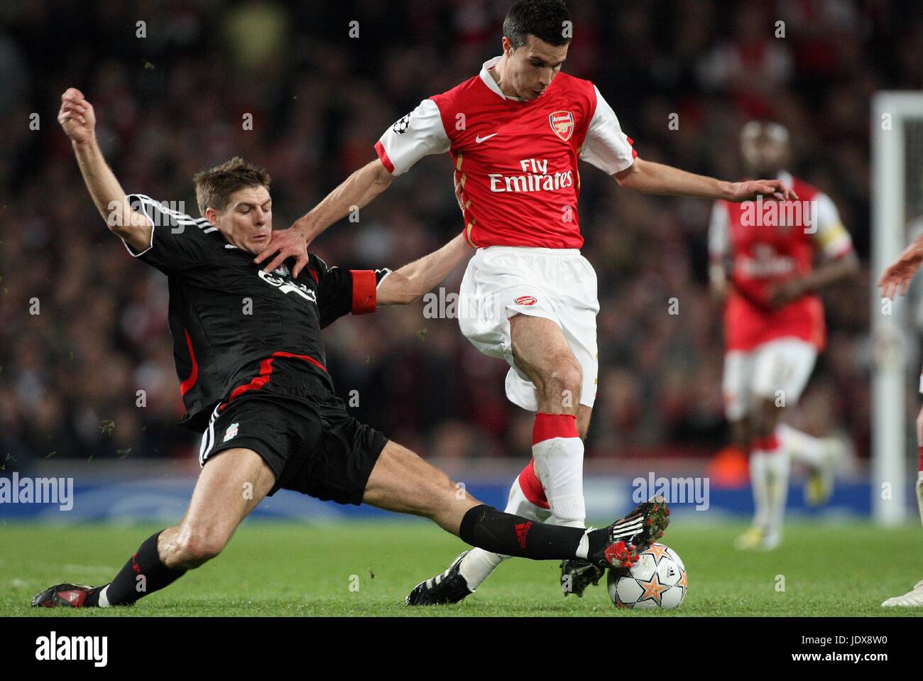 STEVEN GERRARD & VAN PERSIE ARSENAL V LIVERPOOL THE EMIRATES STADIUM ...