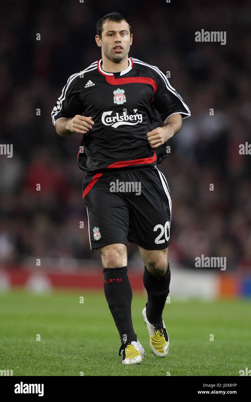 Javier mascherano liverpool hi-res stock photography and images - Alamy