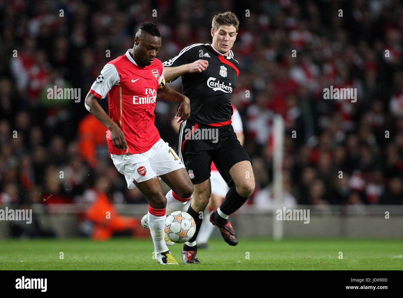 William gallas arsenal 2008 hi-res stock photography and images - Alamy