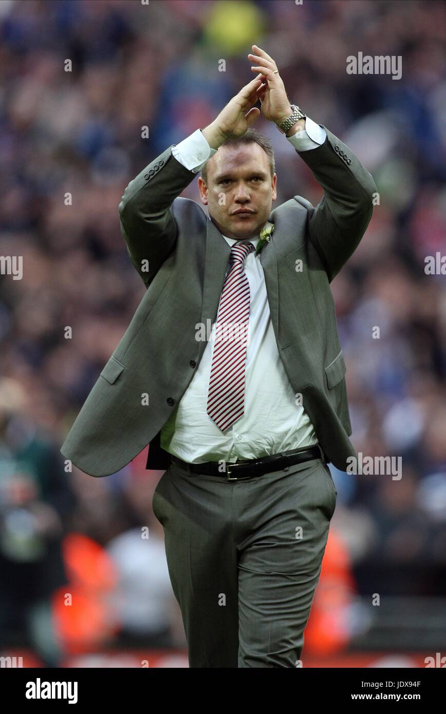 SIMON DAVEY APPLAUDS FANS BARNSLEY V CARDIFF CITY WEMBLEY STADIUM ...