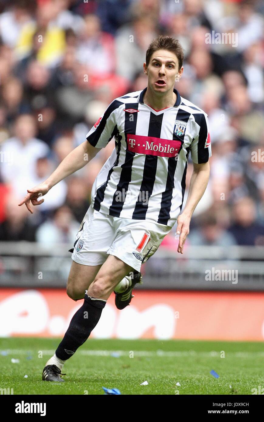 ZOLTAN GERA WEST BROMWICH ALBION FC WEMBLEY STADIUM LONDON ENGLAND 05 ...