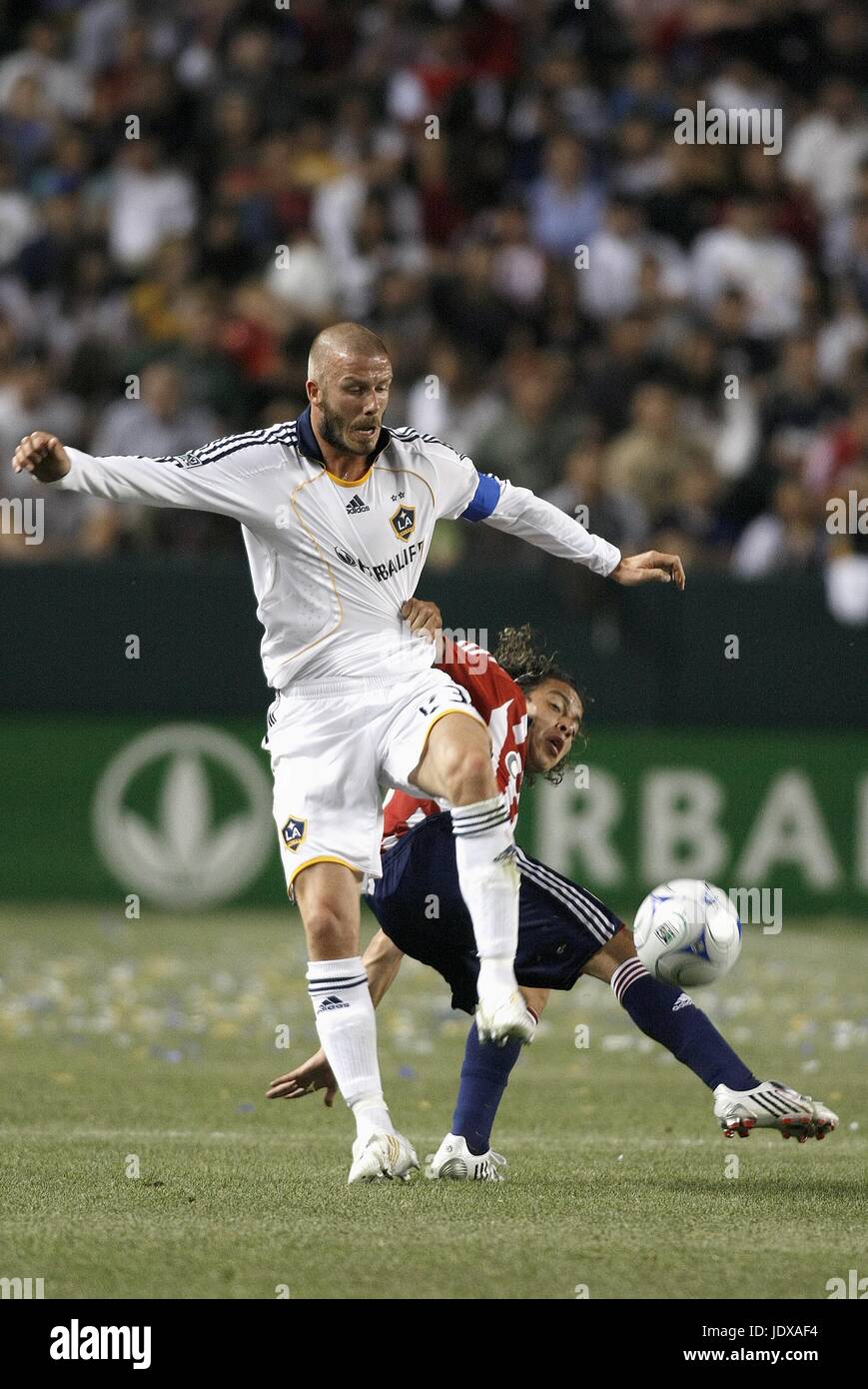 DAVID BECKHAM FRANCISCO MENDO LOS ANGELES GALAXY V CHIVAS US HOME DEPOT ...
