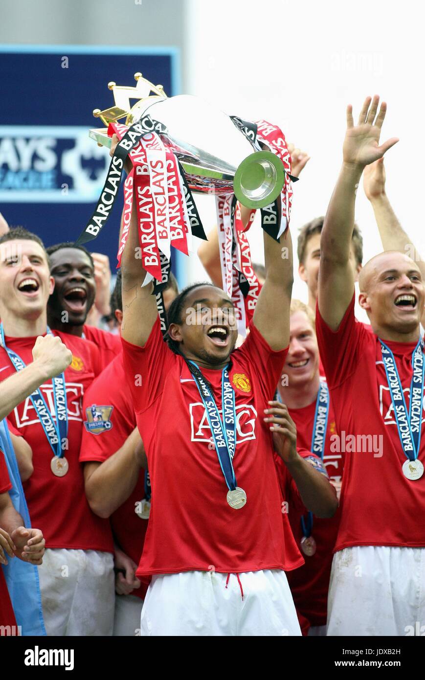 Football premier league trophy hi-res stock photography and images - Alamy