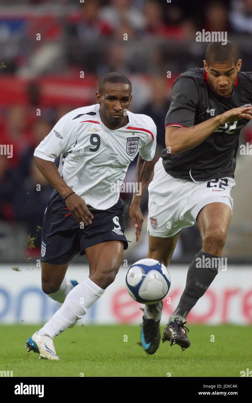 JERMAIN DEFOE ENGLAND & PORTSMOUTH FC WEMBLEY STADIUM LONDON ENGLAND 28 ...