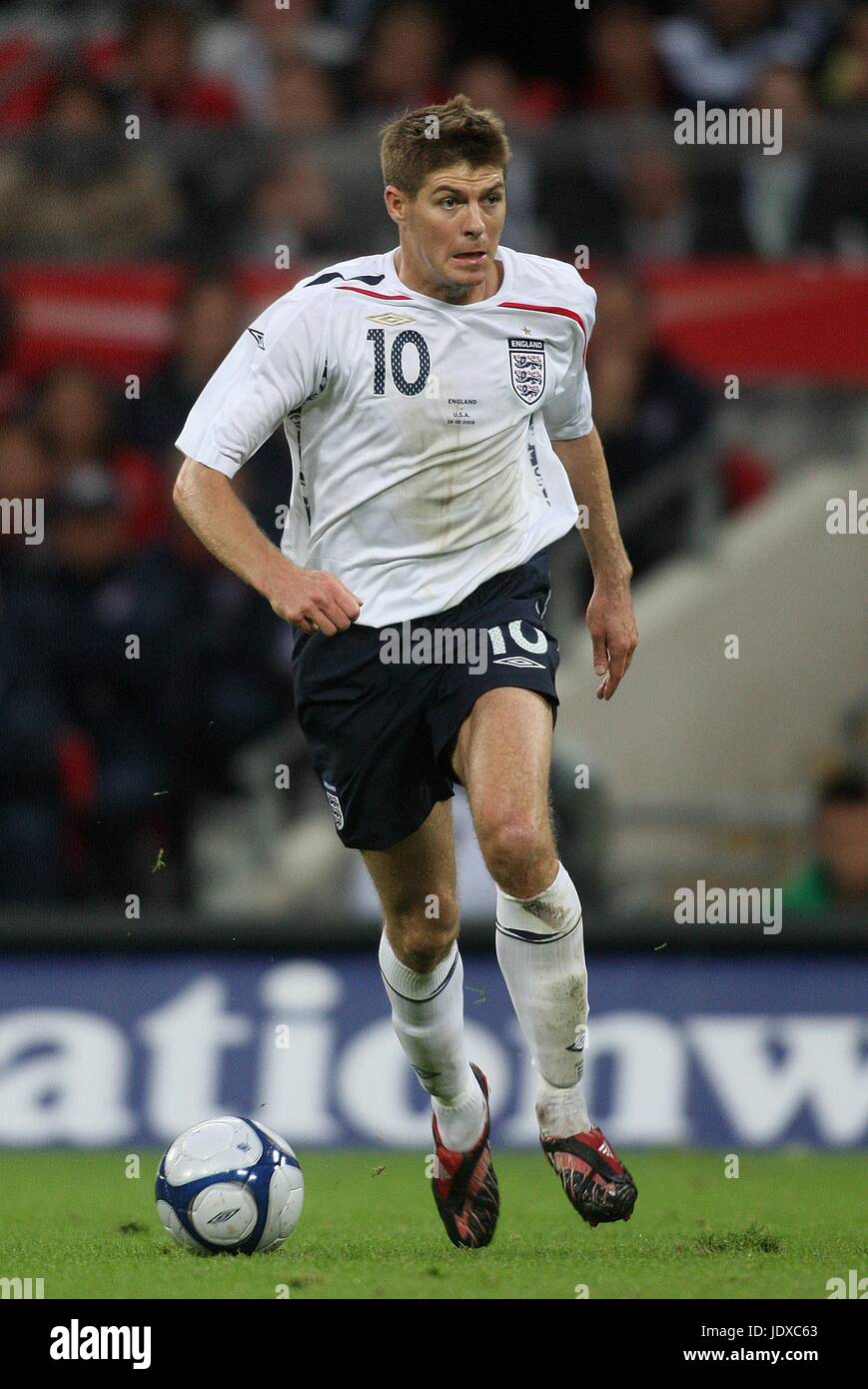 STEVEN GERRARD ENGLAND & LIVERPOOL FC WEMBLEY STADIUM LONDON ENGLAND 28 ...