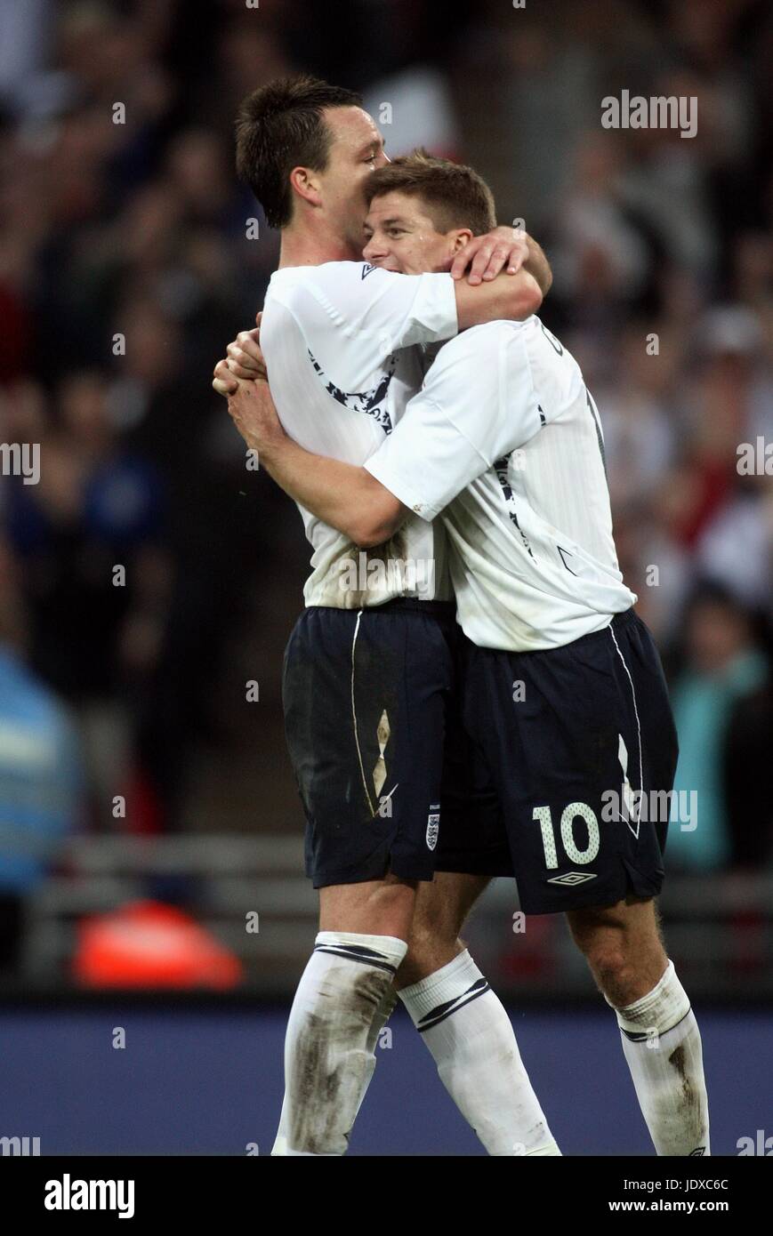 Steven gerrard and john terry hi-res stock photography and images - Alamy