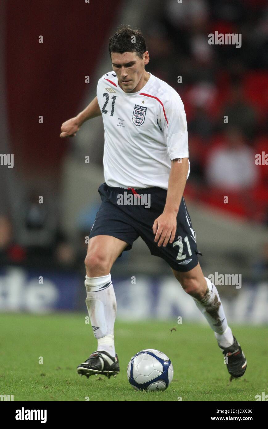 GARETH BARRY ENGLAND & ASTON VILLA FC WEMBLEY STADIUM LONDON ENGLAND 28 ...