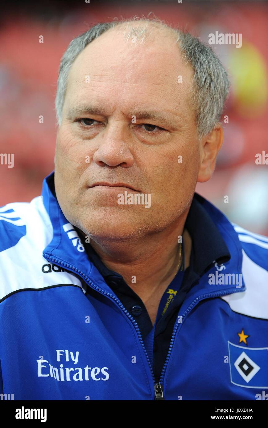 MARTIN JOL HAMBURG SV COACH EMIRATES STADIUM LONDON ENGLAND 02 August ...