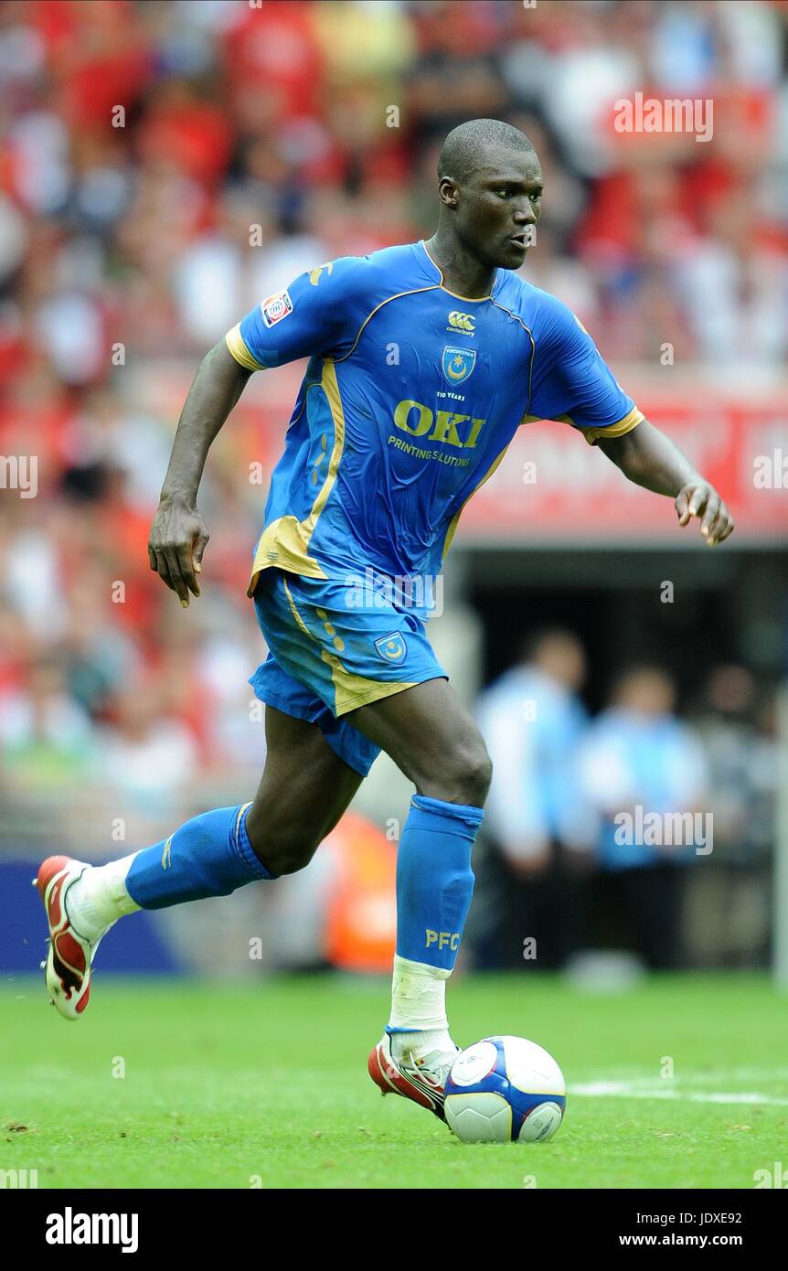 Papa bouba diop portsmouth hi-res stock photography and images - Alamy