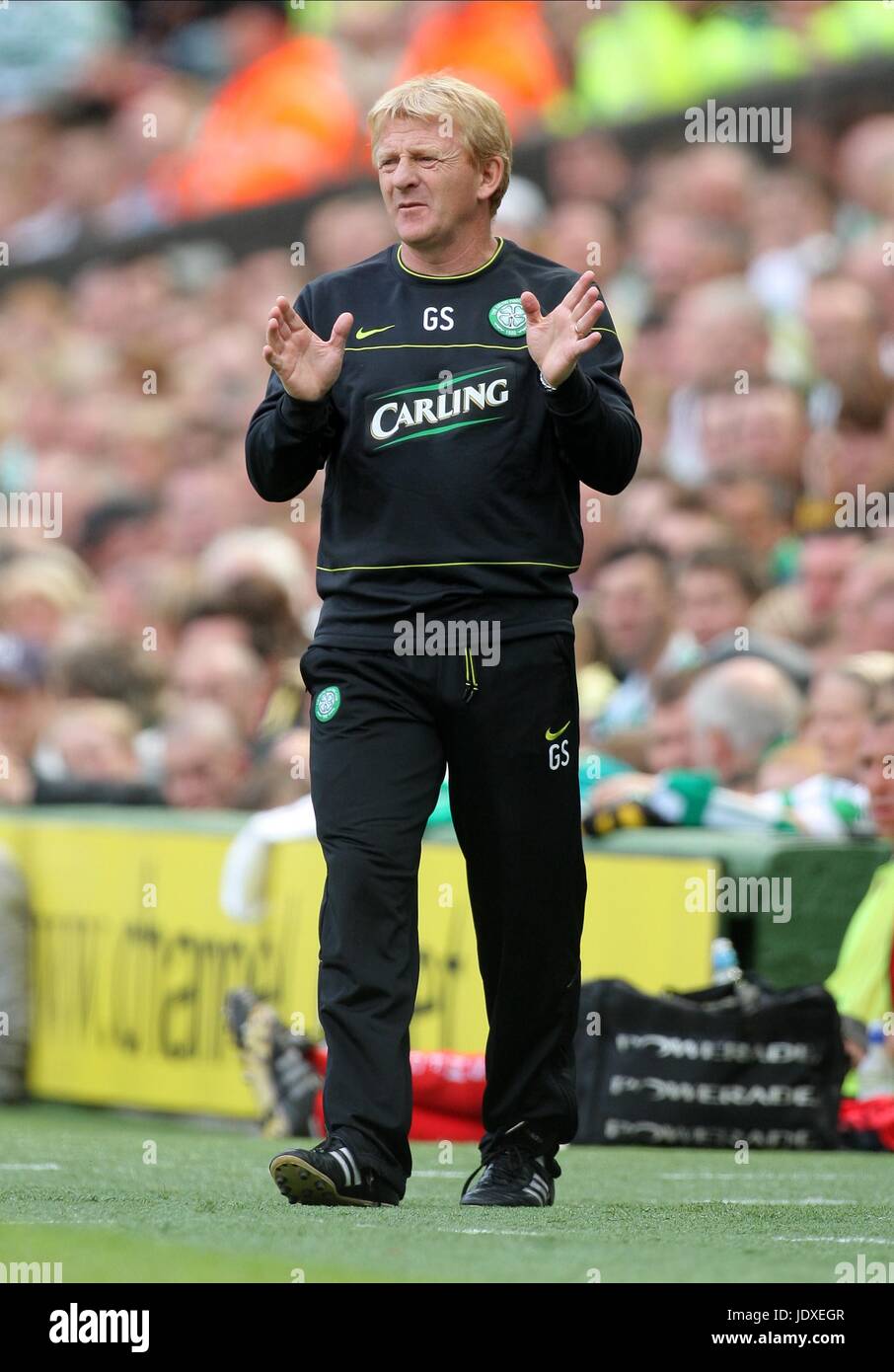 Gordon strachan hi-res stock photography and images - Alamy