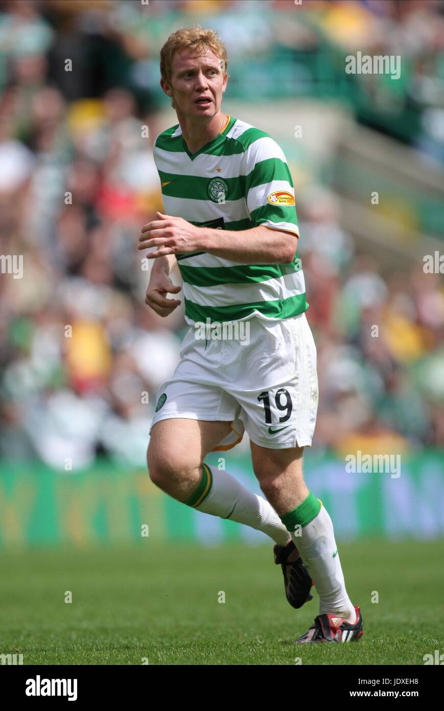 Barry robson celtic hi-res stock photography and images - Alamy