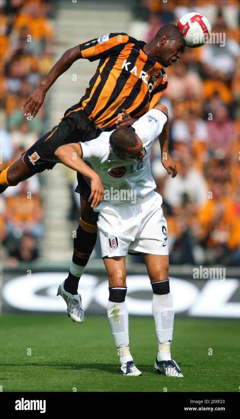 ANTHONY GARDNER &BOBBY ZAMORA HULL CITY V FULHAM KC STADIUM HULL ...