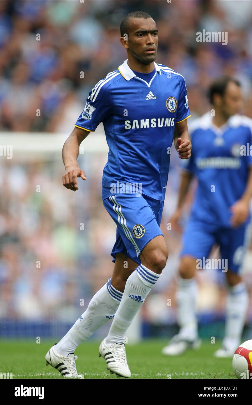 Stamford bridge jose bosingwa hi-res stock photography and images - Alamy
