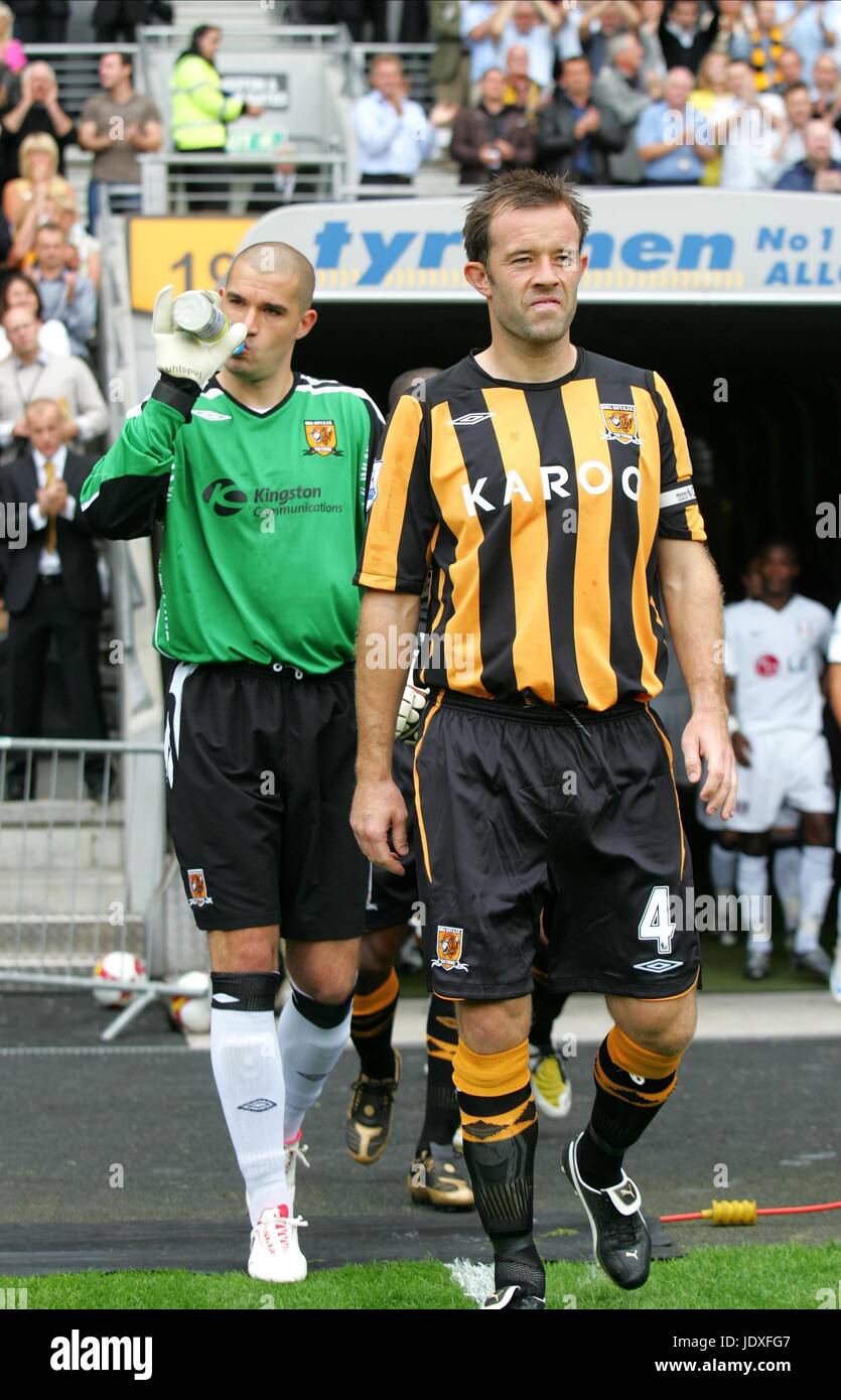 BO MYHILL & IAN ASHBEE HULL CITY FC KC STADIUM HULL ENGLAND 16 August ...