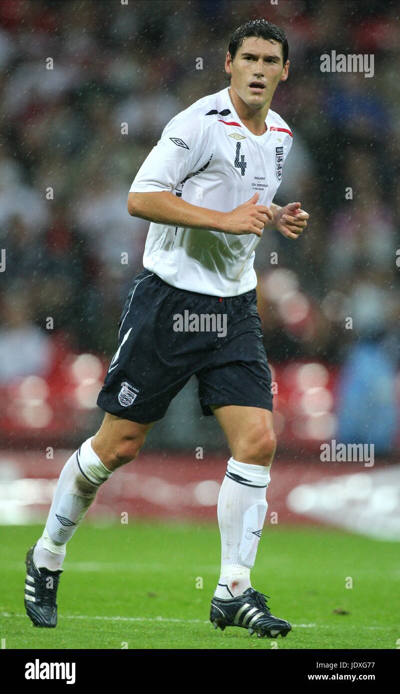 GARETH BARRY ENGLAND & ASTON VILLA FC WEMBLEY STADIUM LONDON ENGLAND 20 ...