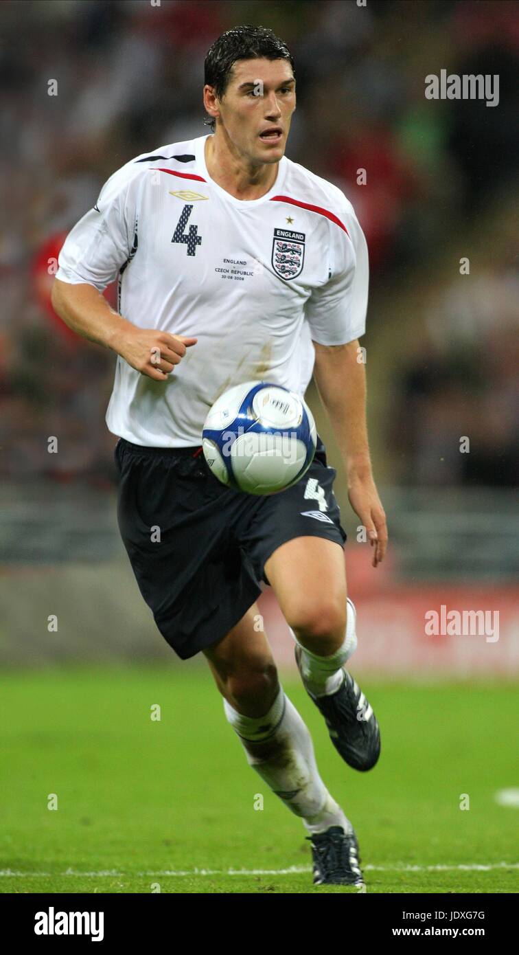 GARETH BARRY ENGLAND & ASTON VILLA FC WEMBLEY STADIUM LONDON ENGLAND 20 ...