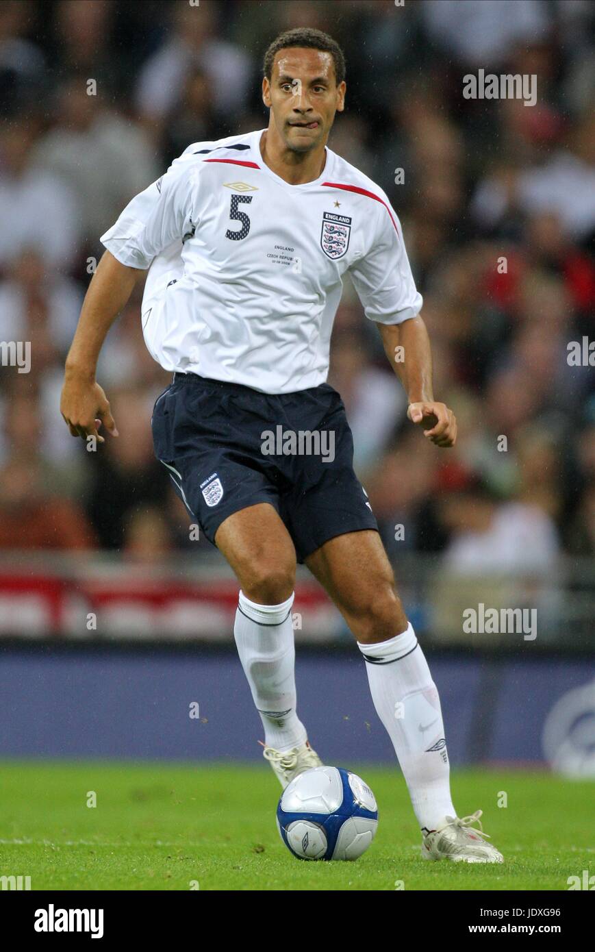 RIO FERDINAND ENGLAND & MANCHESTER UNITED FC WEMBLEY STADIUM LONDON ...