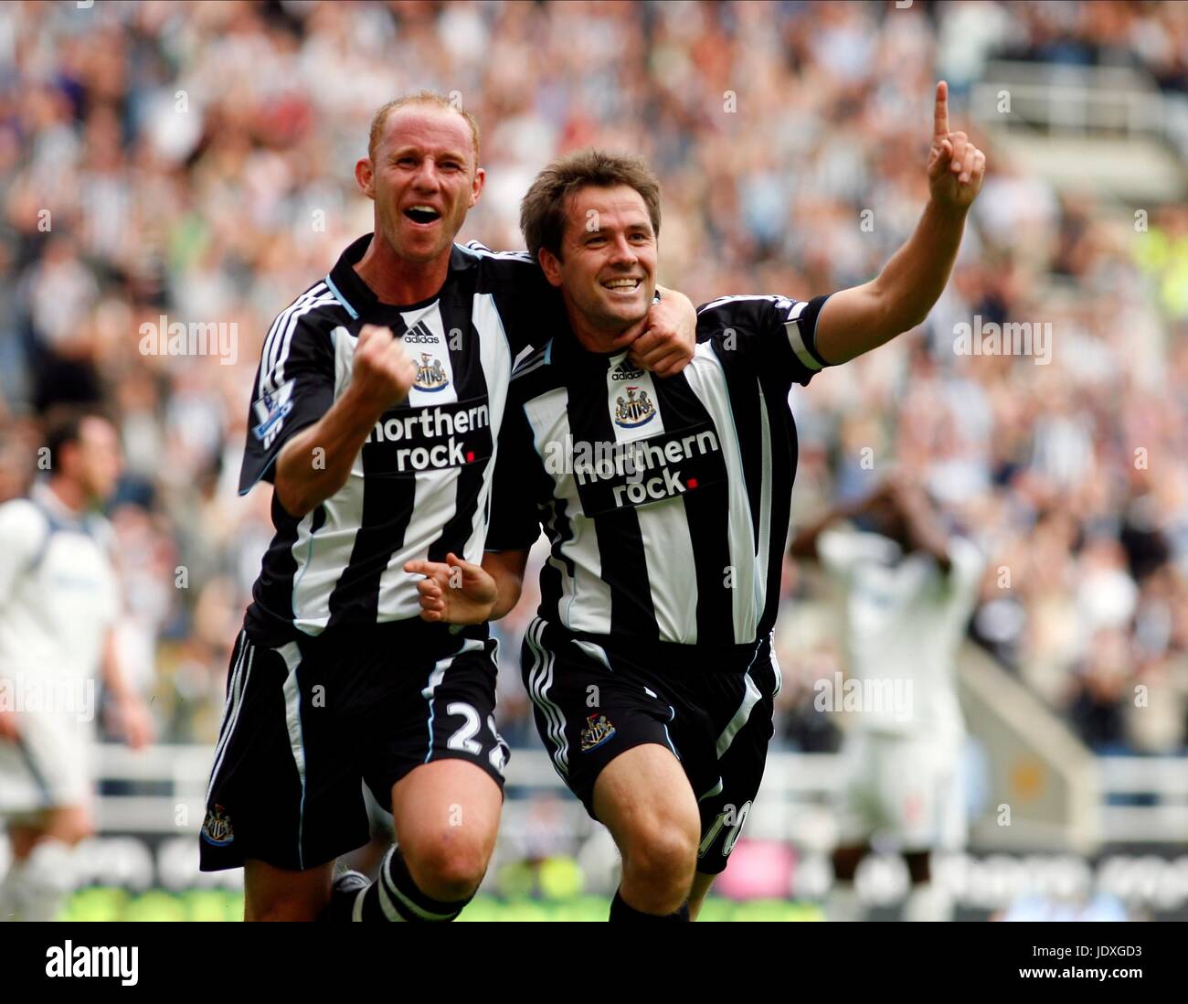 MICHAEL OWEN & NICKY BUTT NEWCASTLE UTD V BOLTON ST.JAMES PARK ...
