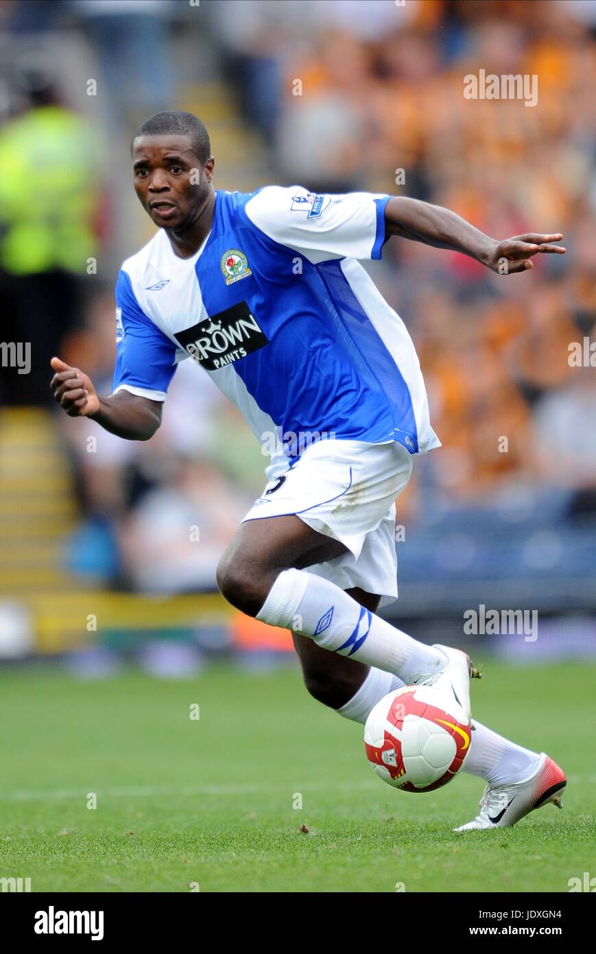 Blackburn rovers aaron mokoena hi-res stock photography and images - Alamy