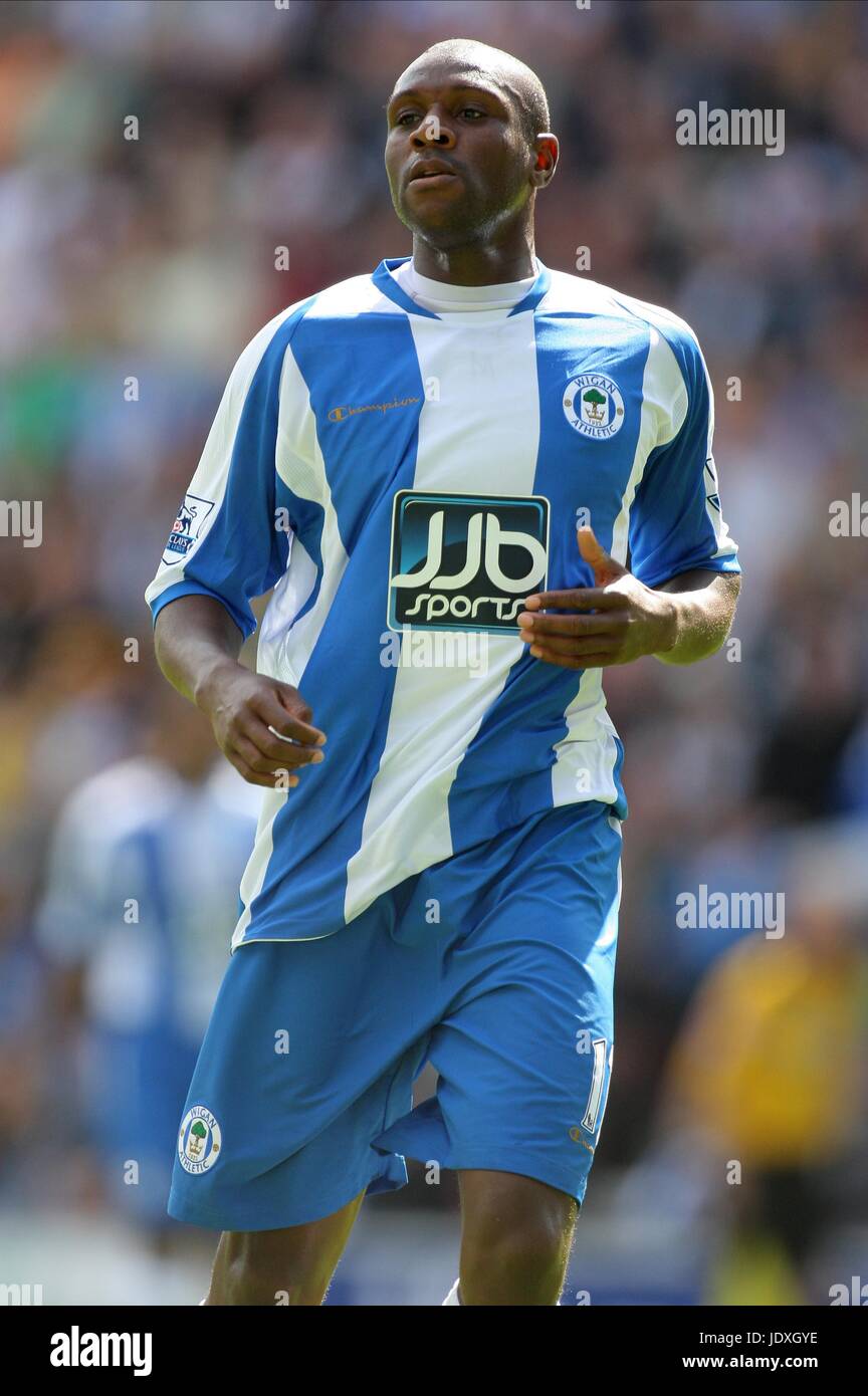 EMMERSON BOYCE WIGAN ATHLETIC FC JJB STADIUM WIGAN ENGLAND 24 August ...