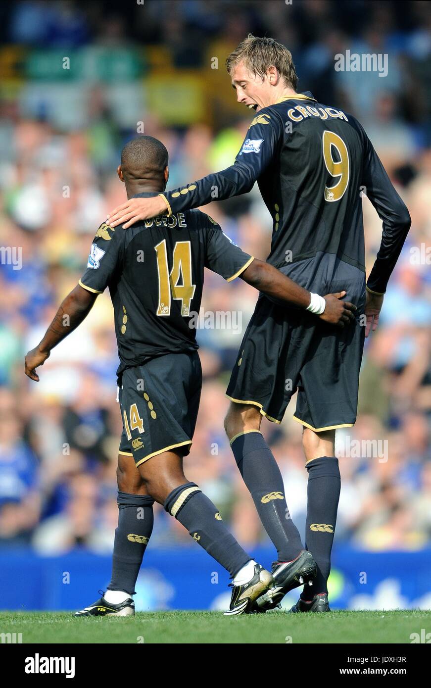 Portsmouth v liverpool hi-res stock photography and images - Alamy