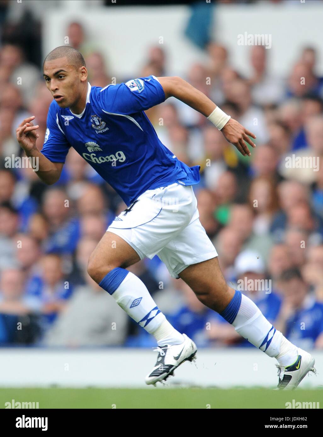 James vaughan hi-res stock photography and images - Alamy