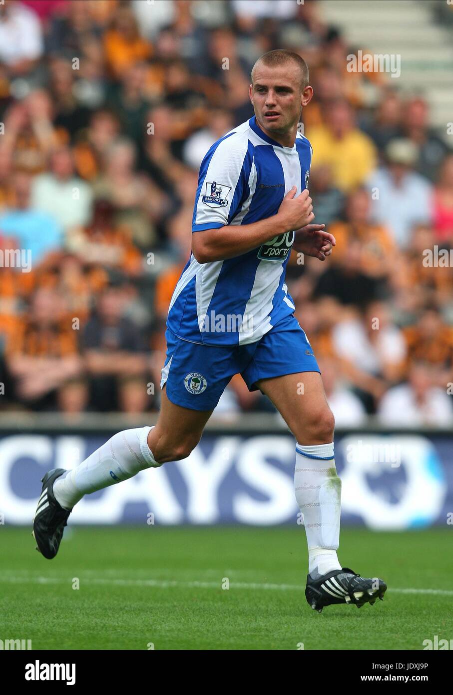 LEE CATTERMOLE WIGAN ATHLETIC FC KC STADIUM HULL ENGLAND 30 August 2008 ...