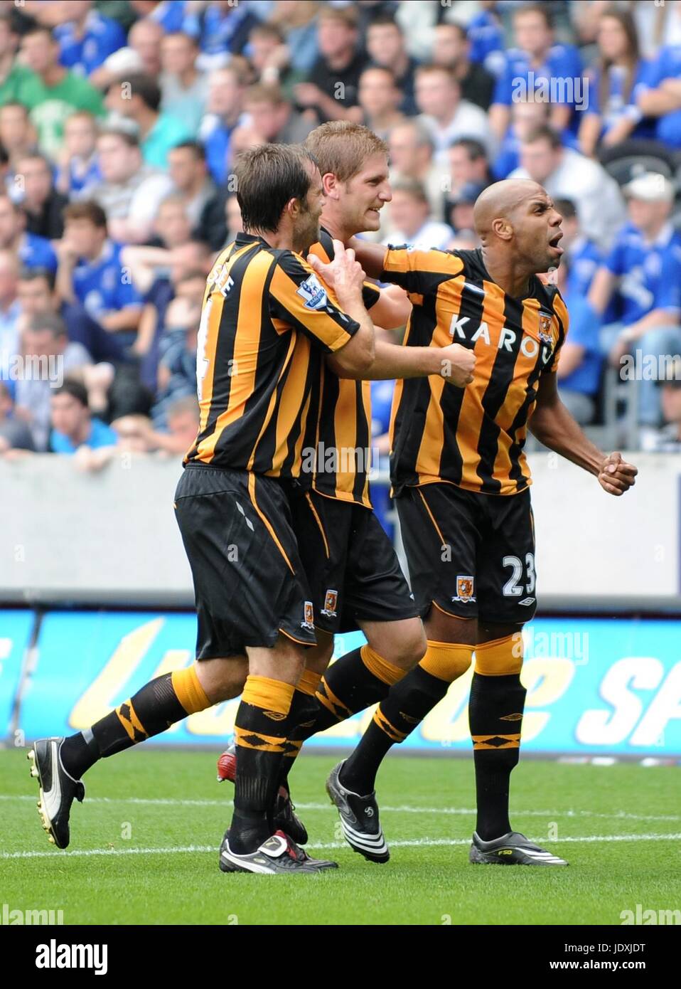 IAN ASHBEE MICHAEL TURNER MA HULL V EVERTON KC STADIUM HULL ENGLAND 21 ...