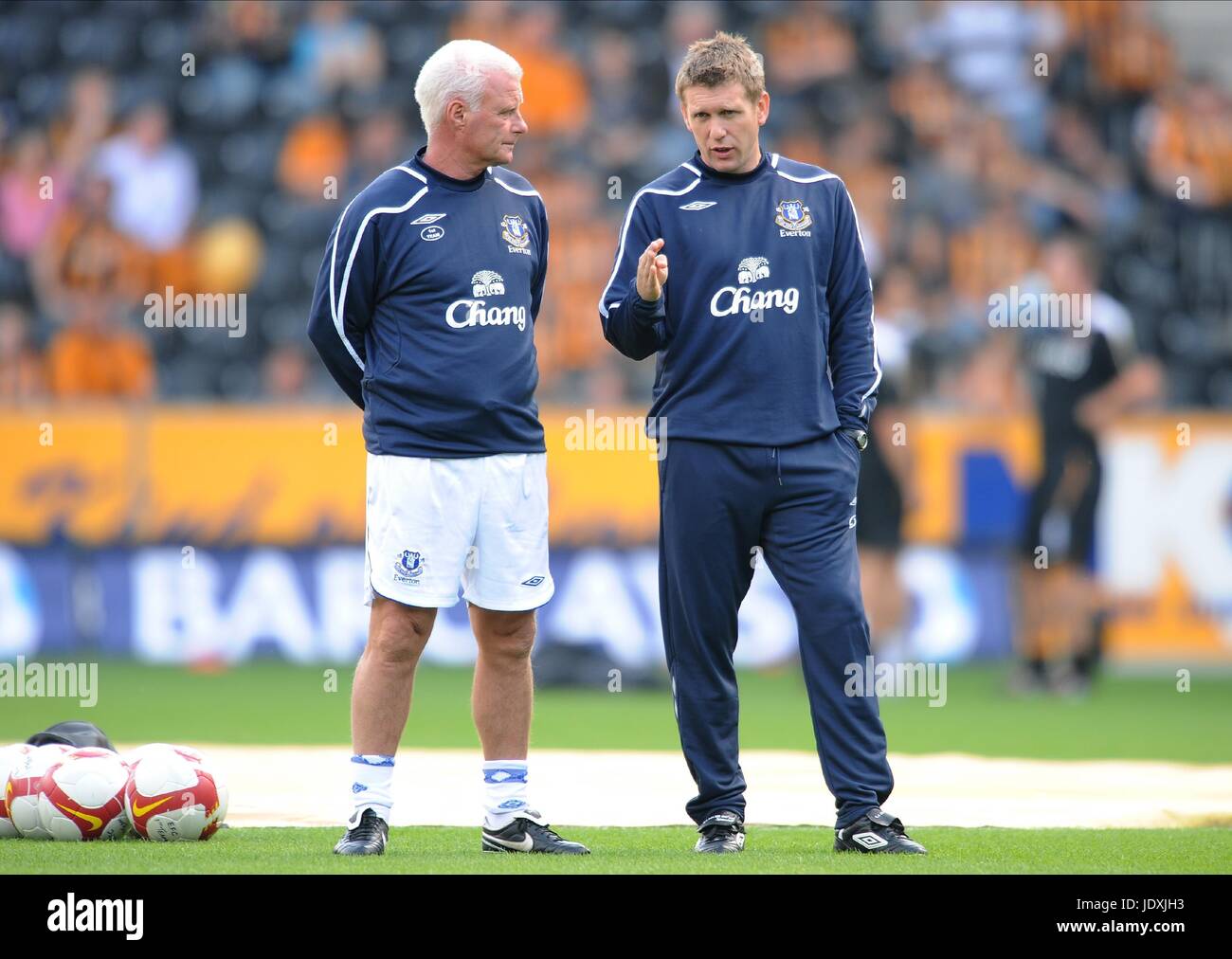 JIMMY LUMSDEN & STEVE ROUND EVERTON COACHING STAFF KC STADIUM HULL ...