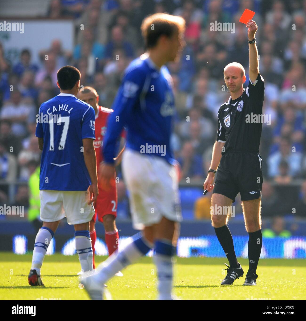 TIM CAHILL SENT OFF BY MIKE RI EVERTON V LIVERPOOL GOODISON PARK ...
