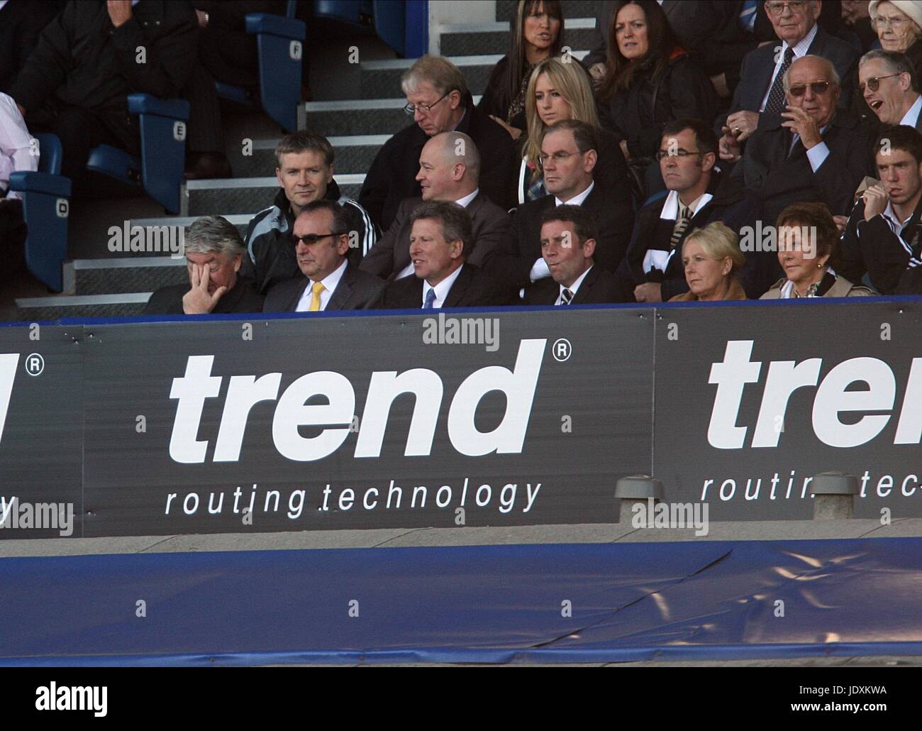JOE KINNEAR CAN'T BEAR TO WATC EVERTON V NEWCASTLE UNITED GOODISON PARK ...