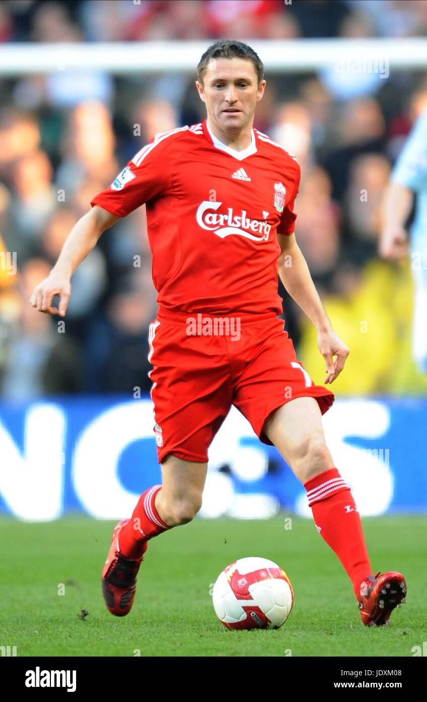 ROBBIE KEANE LIVERPOOL FC CITY OF MANCHESTER STADIUM MANCHESTER ENGLAND ...