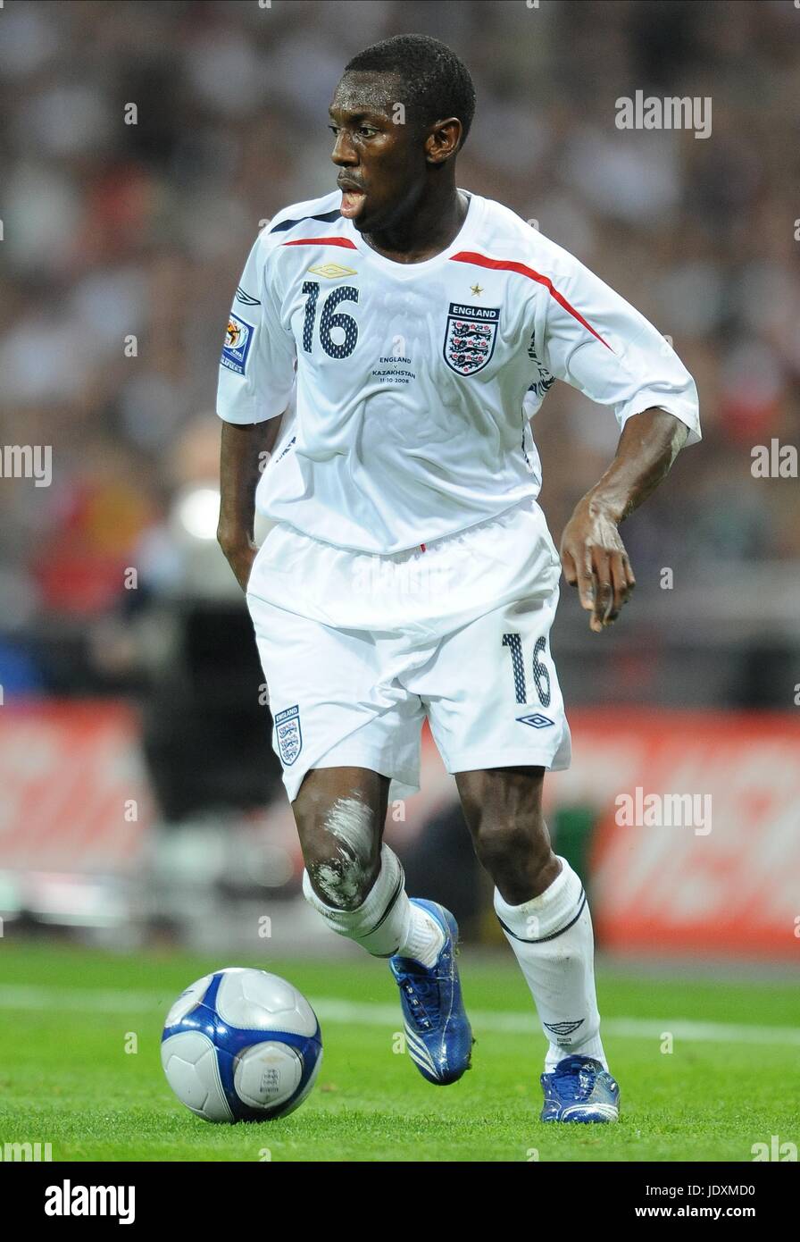SHAUN WRIGHT-PHILLIPS ENGLAND & MANCHESTER CITY FC WEMBLEY STADIUM ...