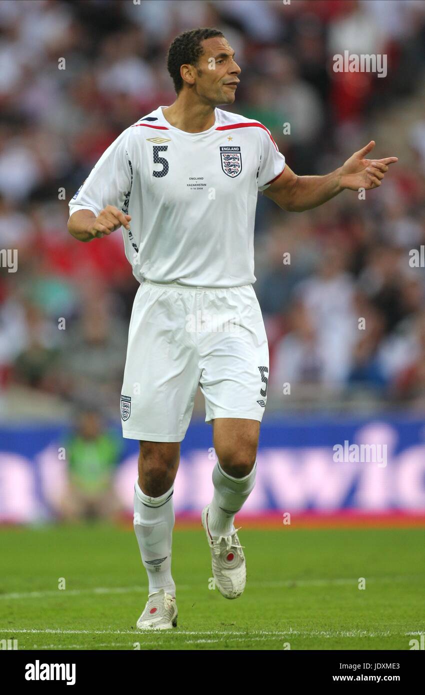 RIO FERDINAND ENGLAND & MANCHESTER UNITED FC WEMBLEY STADIUM LONDON ...