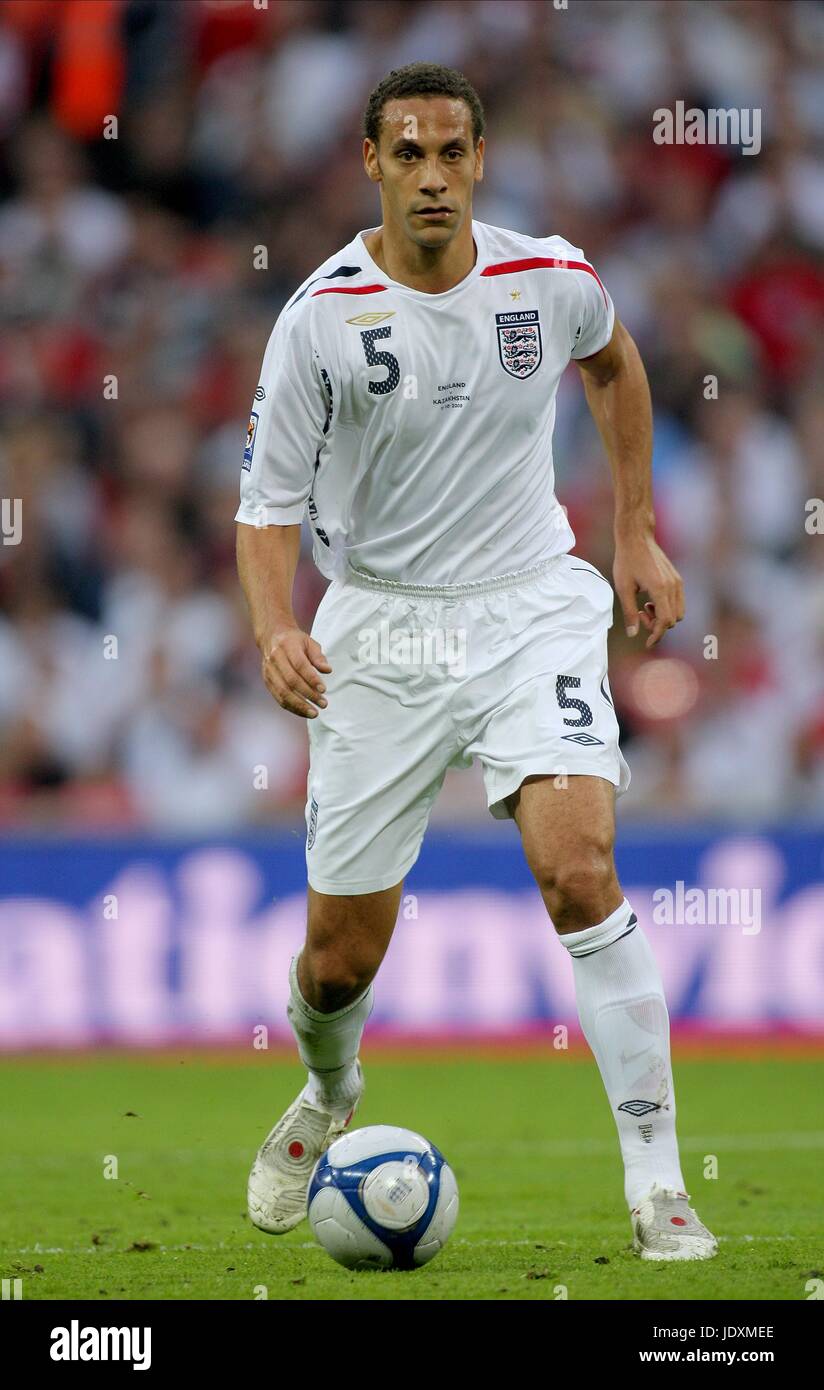 RIO FERDINAND ENGLAND & MANCHESTER UNITED FC WEMBLEY STADIUM LONDON ...