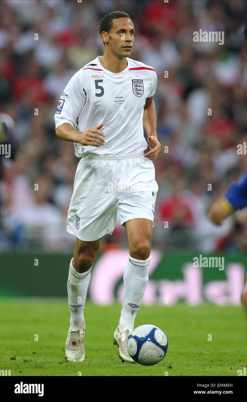 RIO FERDINAND ENGLAND & MANCHESTER UNITED FC WEMBLEY STADIUM LONDON ...