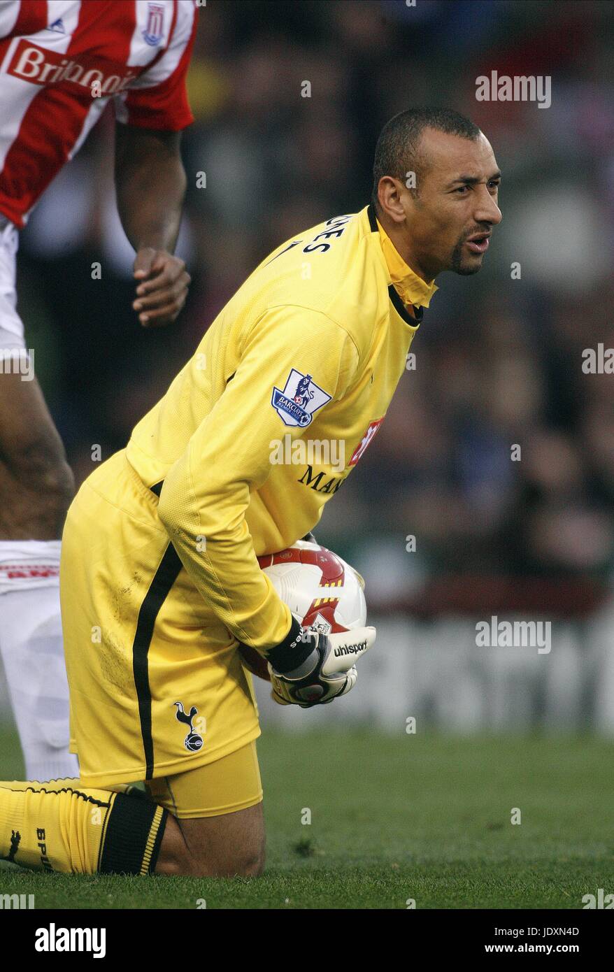 HEURELHO GOMES TOTTENHAM HOTSPUR FC BRITANNIA STADIUM STOKE ENGLAND 19 ...