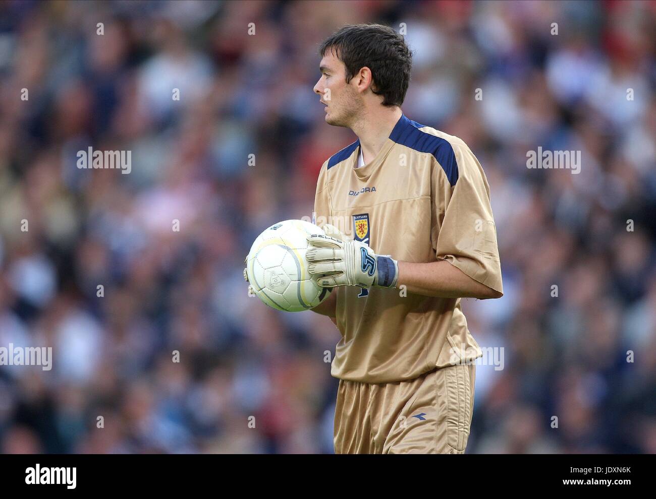 CRAIG GORDON SCOTLAND & SUNDERLAND FC HAMPDEN PARK GLASGOW SCOTLAND 11 ...