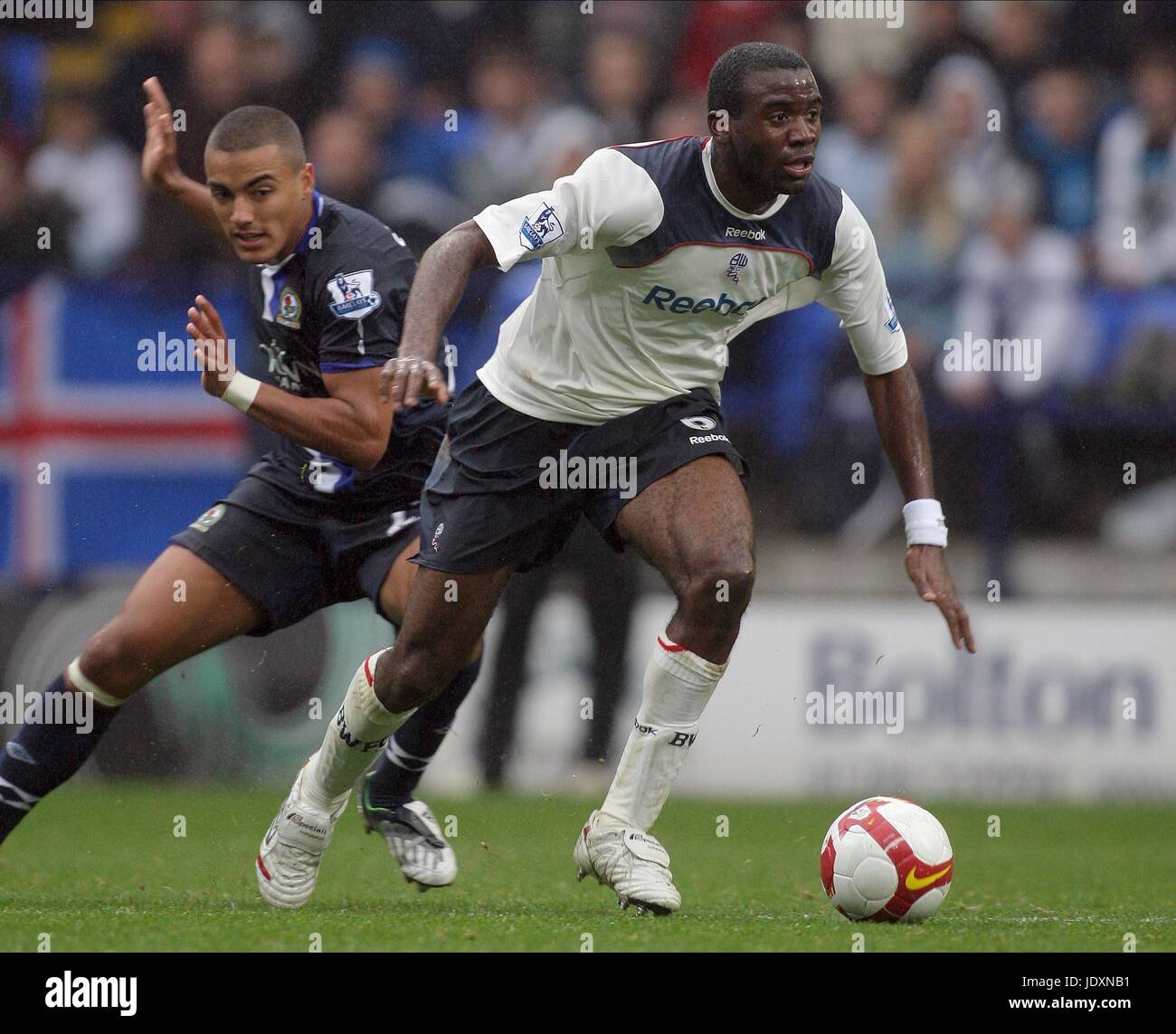FABRICE MUAMBA BOLTON WANDERERS FC REEBOK STADIUM BOLTON ENGLAND 18 ...