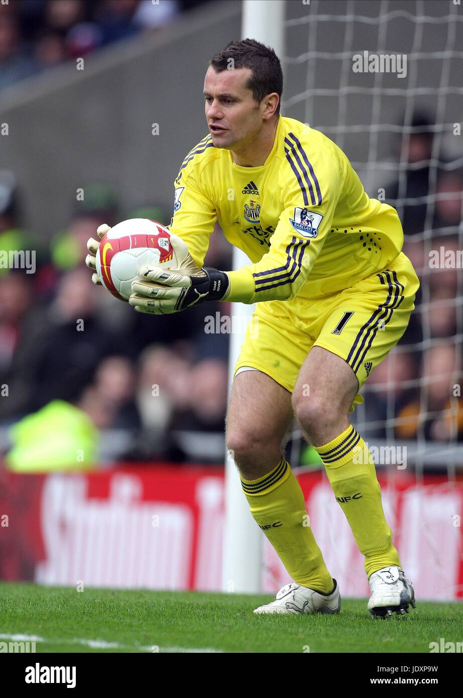 SHAY GIVEN NEWCASTLE UNITED FC STADIUM OF LIGHT SUNDERLAND ENGLAND 25 ...